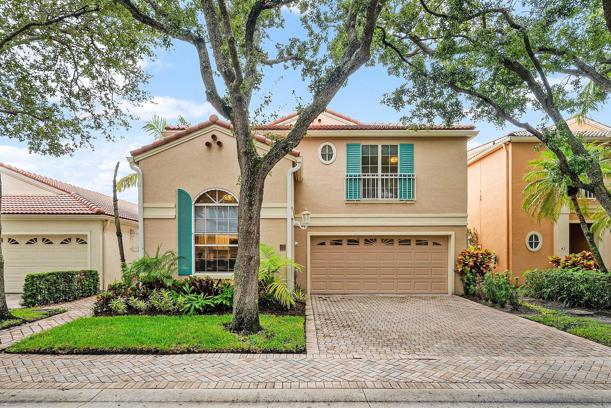 MLS# R11126569 | 40 Via Verona, Palm Beach Gardens, FL 33418 Single ...